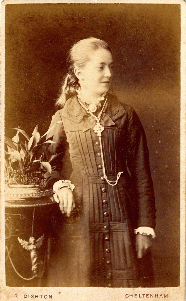 Linking faces to the Howard headstones: Cricket and tea in the Texas ...